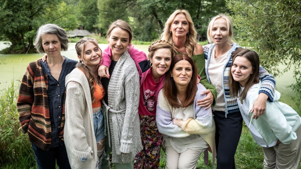 Staré známé postavy v nové řadě - Osada | Česká televize