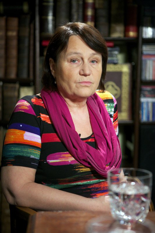 Anna Šabatová — Lidé — Česká televize