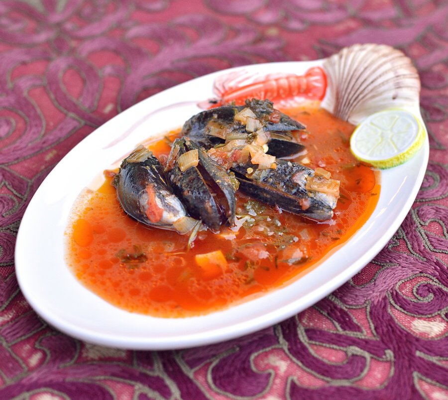 Slávky po marseillsku — Kluci v akci — Česká televize