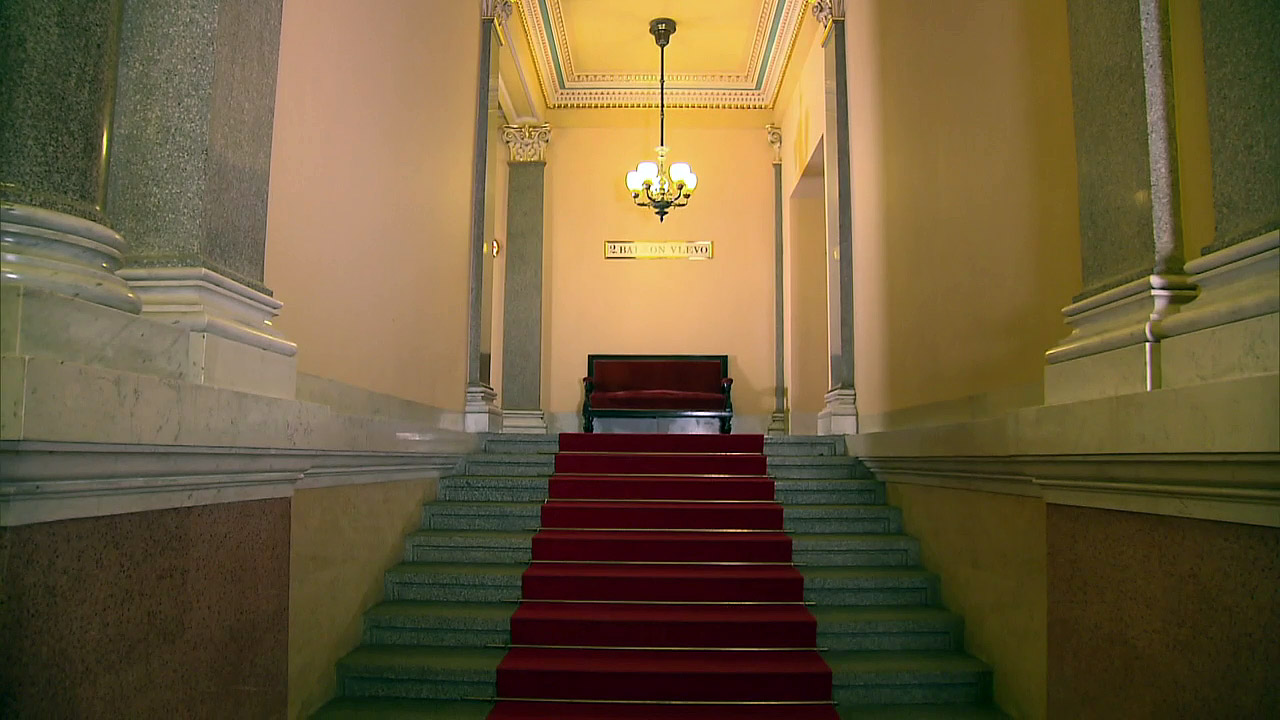 Národní divadlo, jak je neznáte: Malé foyer — Česká televize