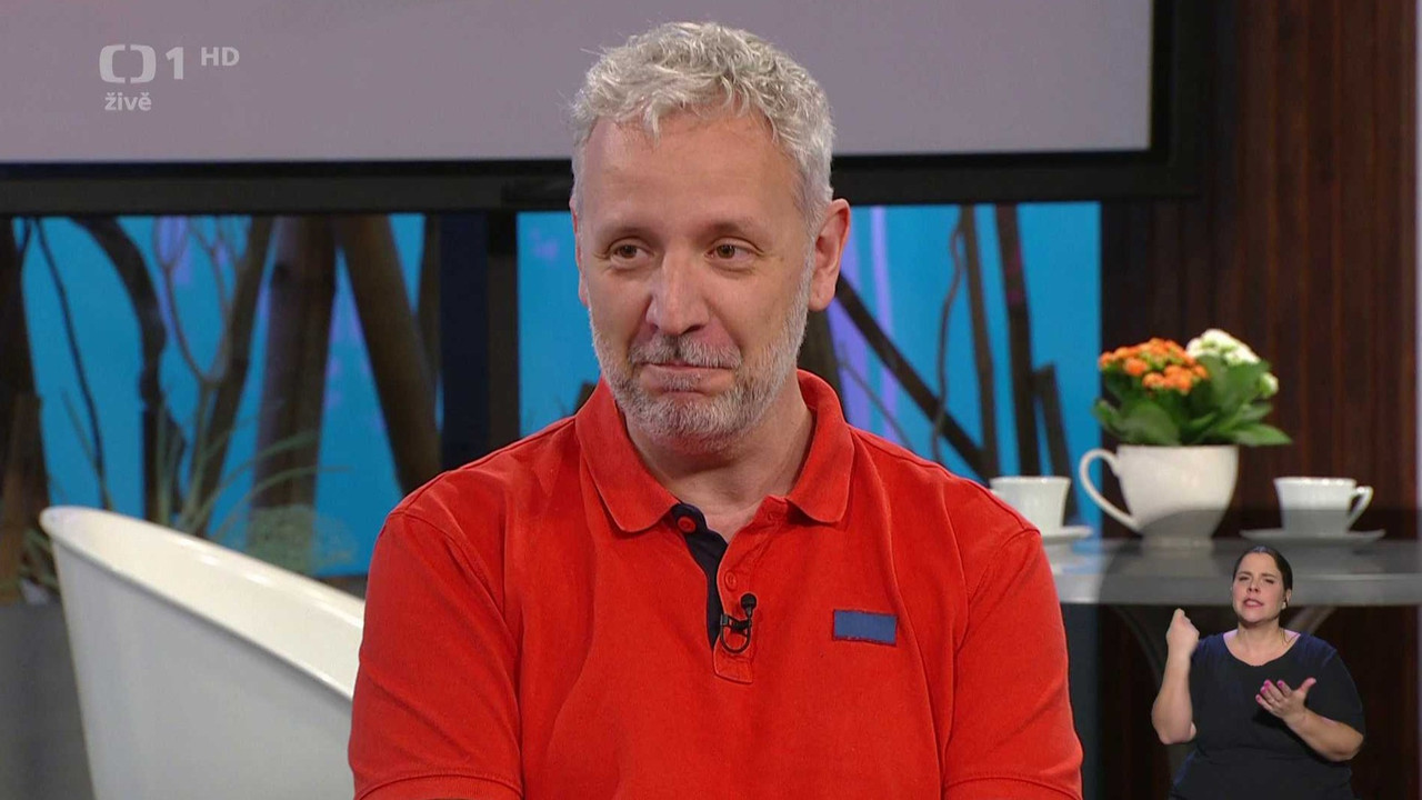 Chat: Václav Žmolík — Sama doma — Česká televize